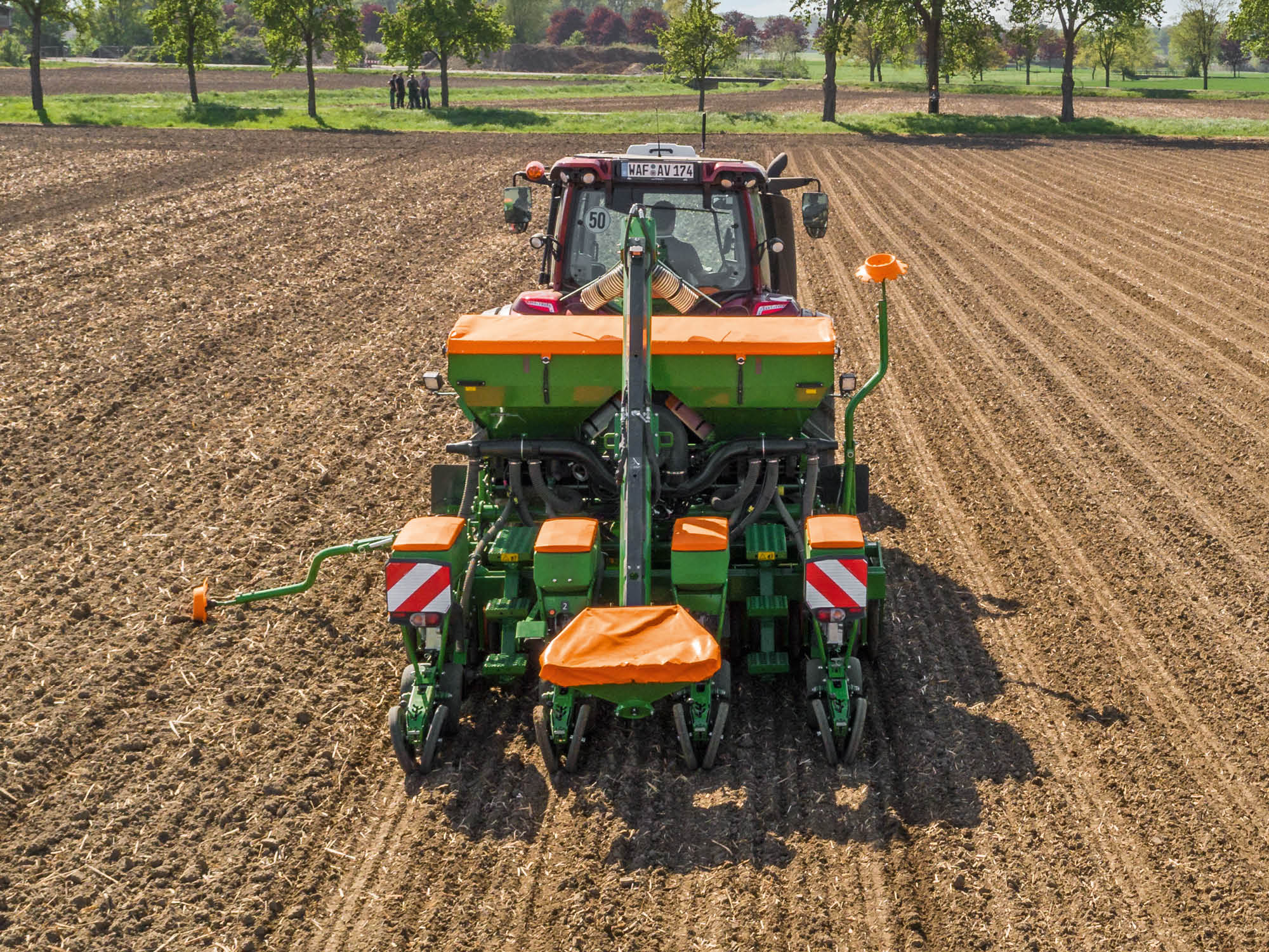 Rigid, linkage-mounted Precea: 4 to 12 rows with rigid frame