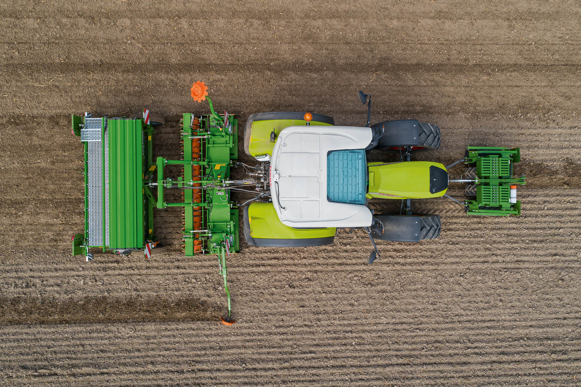 Liftpack" system for combined sowing and soil tillage