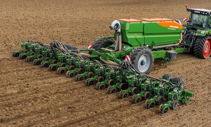 AMAZONE: New AMAZONE Precea-TCC trailed precision air seeder