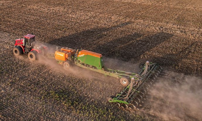 Condor trailed seed drill