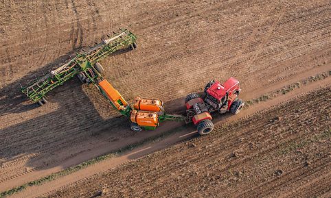 Condor trailed seed drill