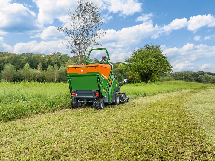 Profihopper 1250 SmartLine iDrive and 4WDi self-propelled mower