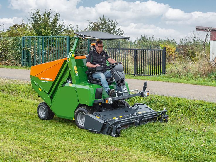 Profihopper 1250 SmartLine iDrive and 4WDi self-propelled mower