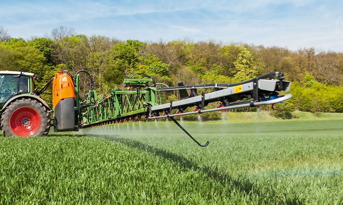 UF 02 mounted sprayer