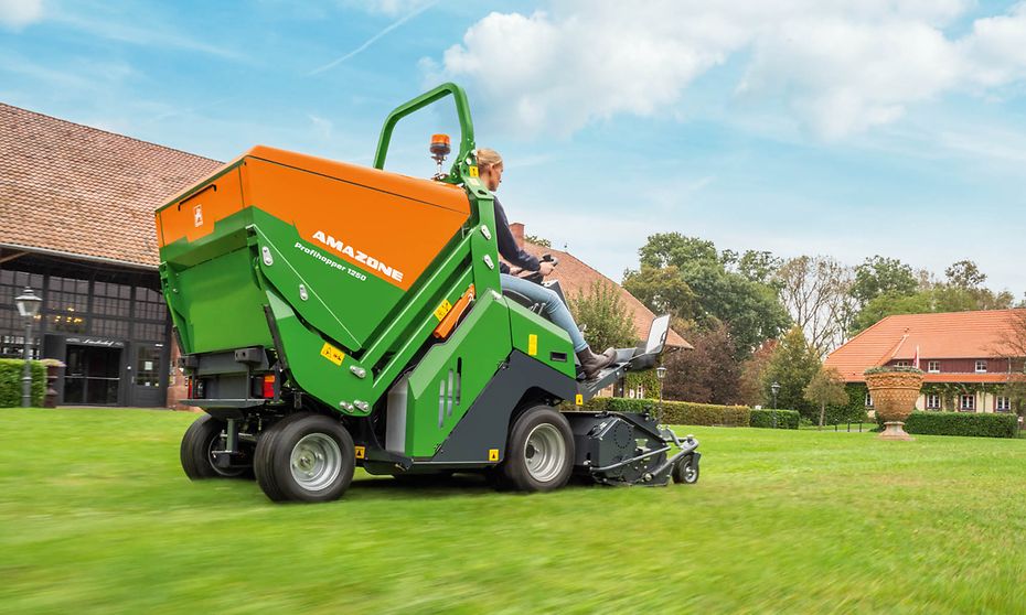 Profihopper 1250 self-propelled mower