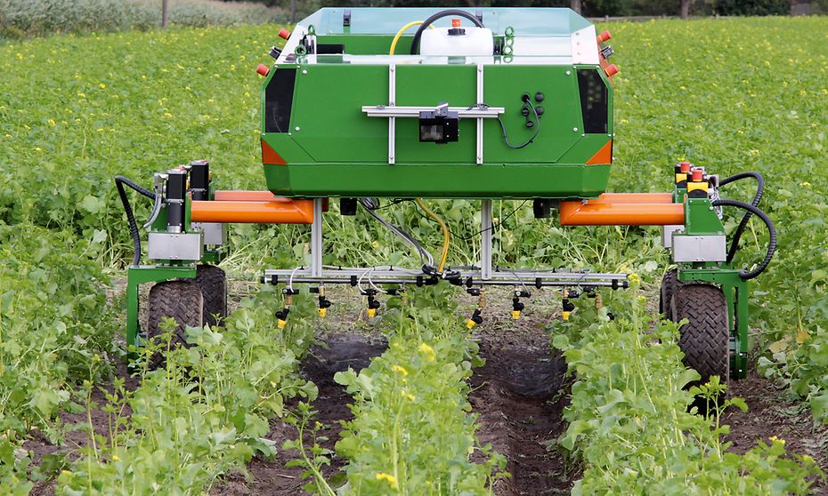 Autonomous agricultural machinery, precision technologies and Controlled Row Farming