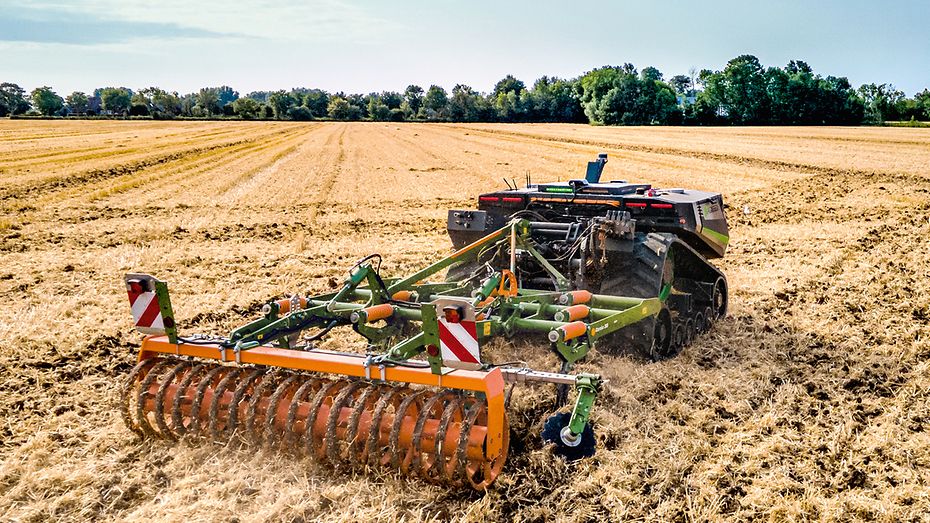 Autonomous agricultural machinery, precision technologies and Controlled Row Farming